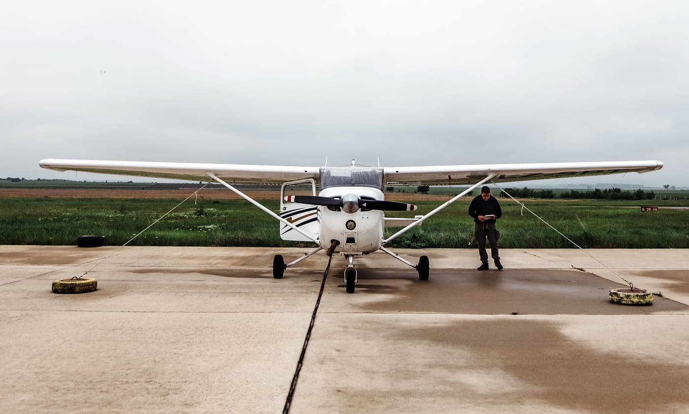 Top 19 Aviation Safety Tips For Pilots - Be A Safer Pilot